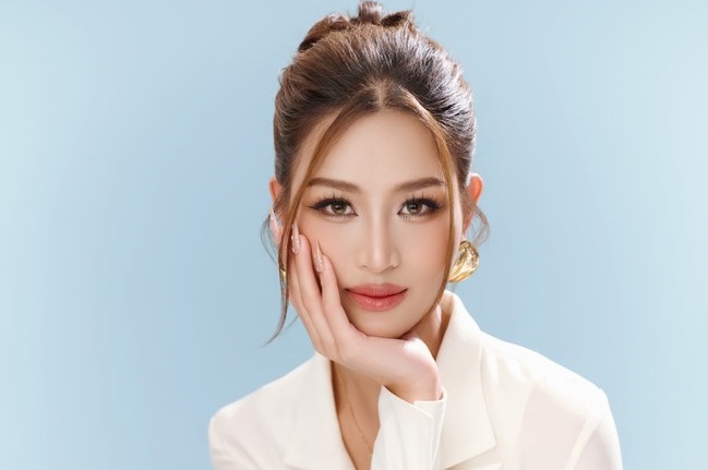 Minh Anh- cô bác sĩ thú y chuyển giới xinh đẹp - Hậu trường Sao